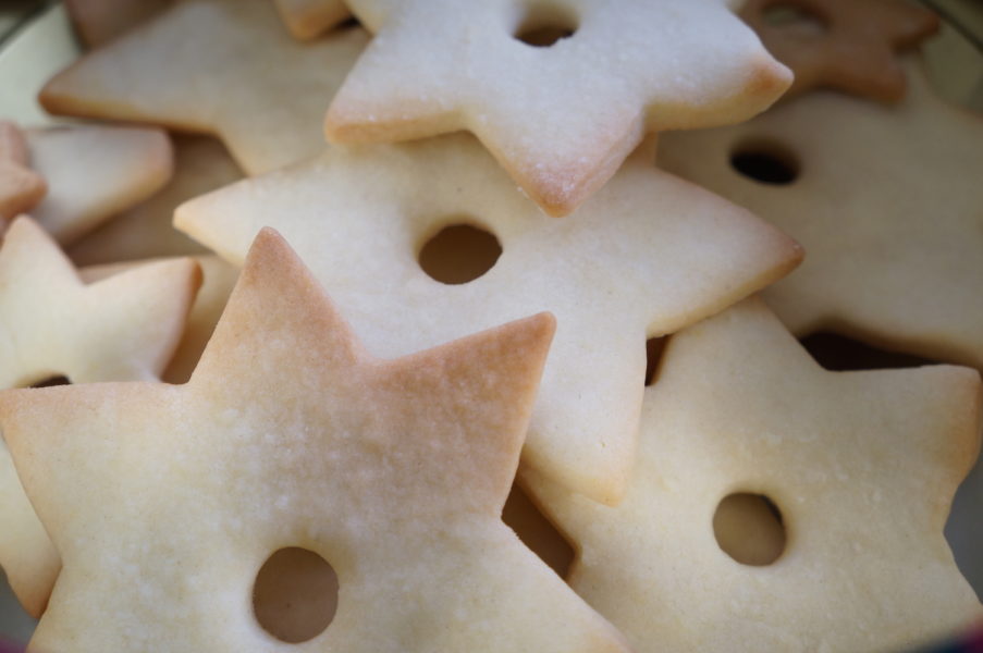 Bredele, the traditional Christmas biscuits from Alsace - FrenchEntrée