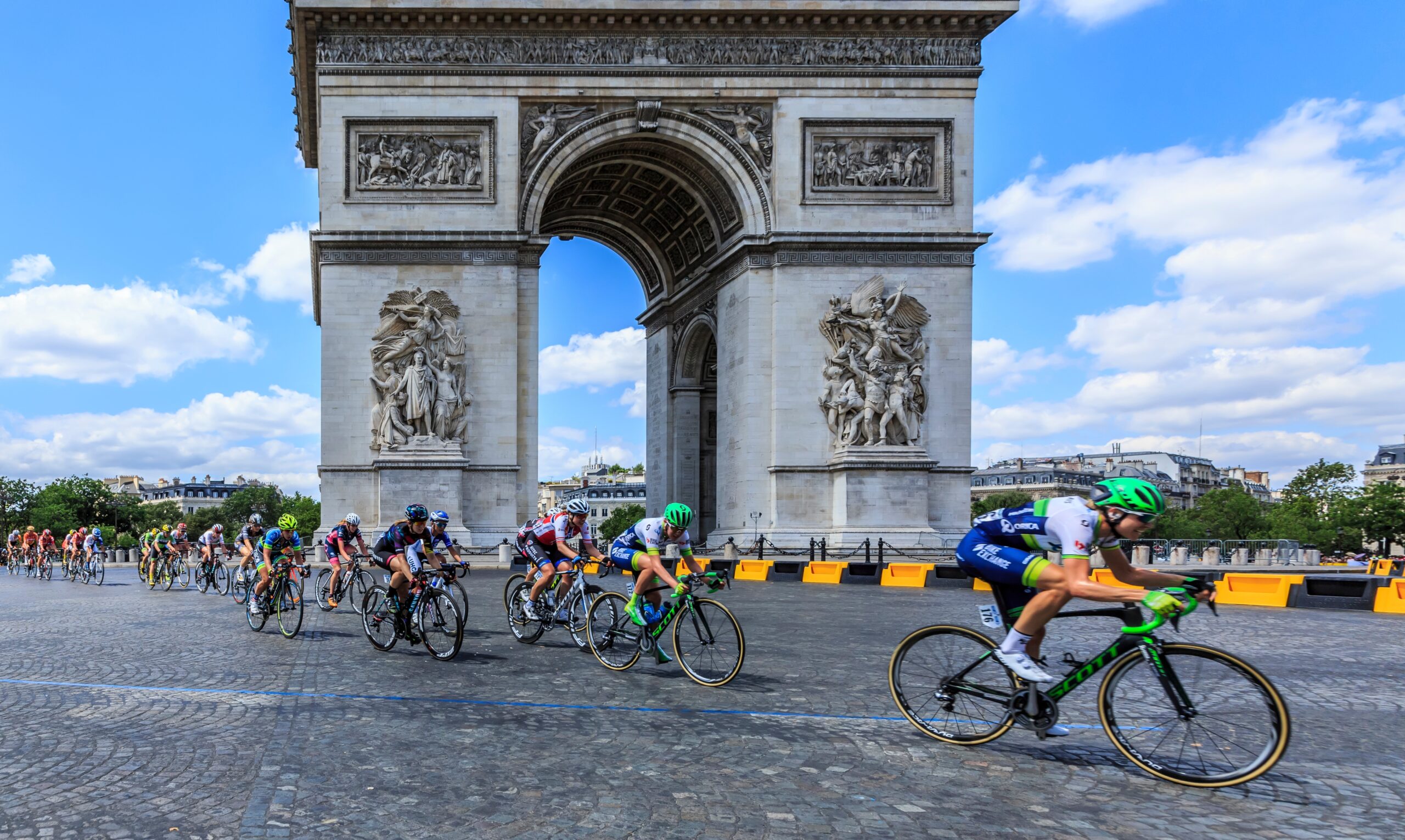 Le Tour de France: The World’s Most Prestigious Cycling Race - FrenchEntrée